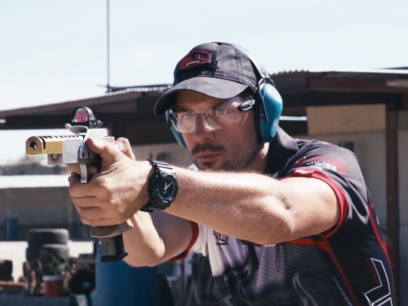 El campeón del mundo de tiro, Jorge Ballesteros, muere de un disparo en ...